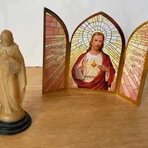 Dashboard Jesus Statue With Magnet on Bottom and Tri-fold Prayer Card ...