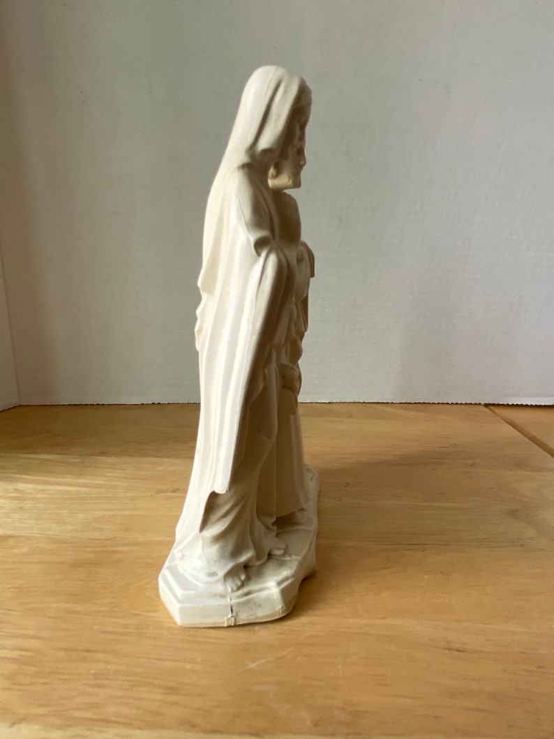 Holy Family Plastic Statue of Joseph, Mary and the Christ Child Jesus ...