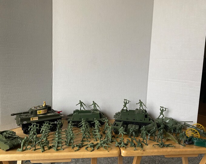 Over 70 Piece Army and Military Tank Set - Including Vintage Durham ...
