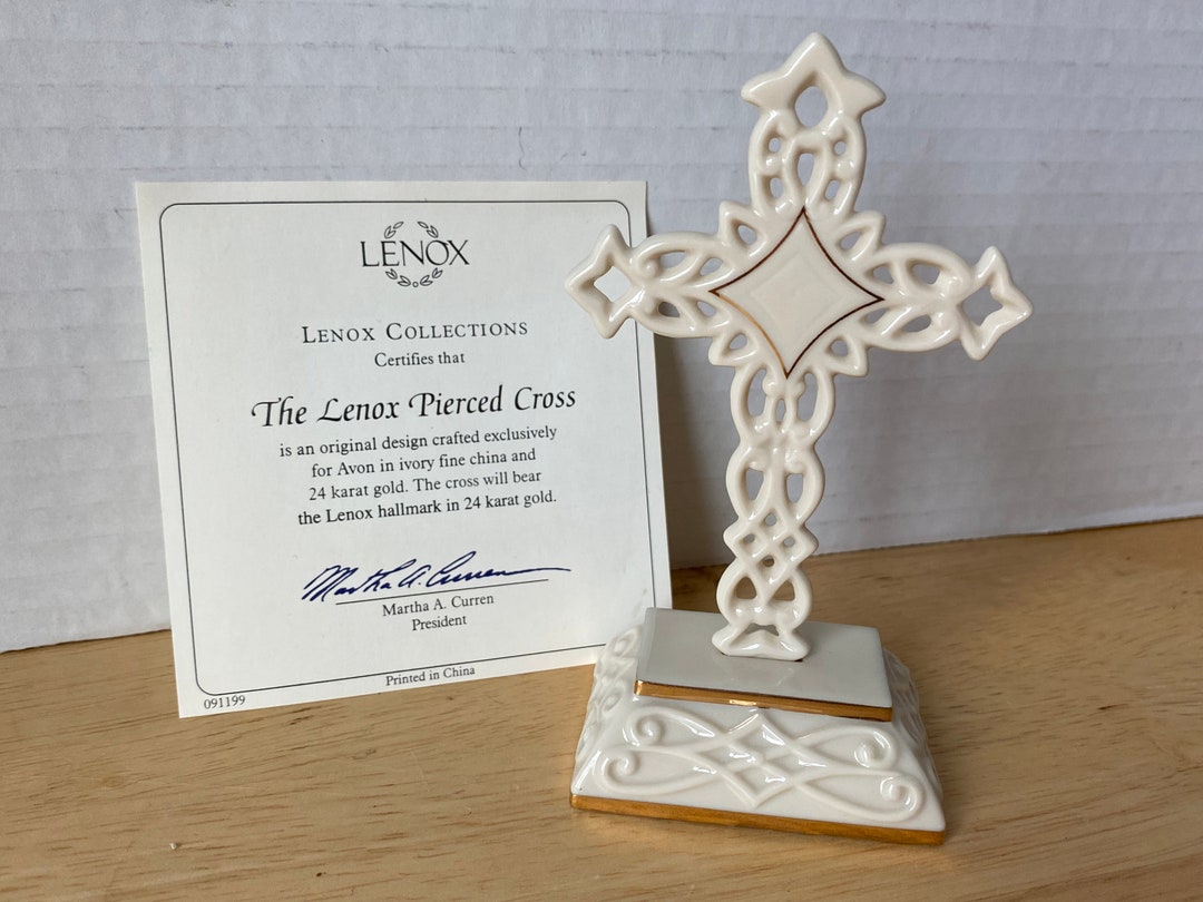 Lenox Pierced Porcelain & 24 Karat Gold Petite Cross With Certificate ...