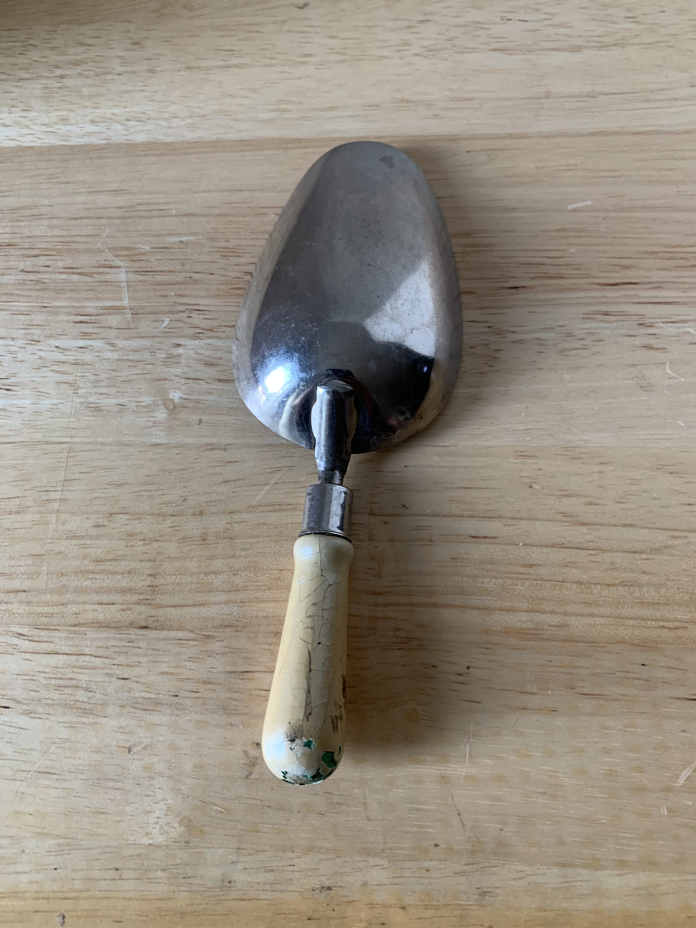 Vintage A J 1 4 Cup Flour Scoop And Measure vintage-a-j-1-4-cup-flour-scoop-and-measure
