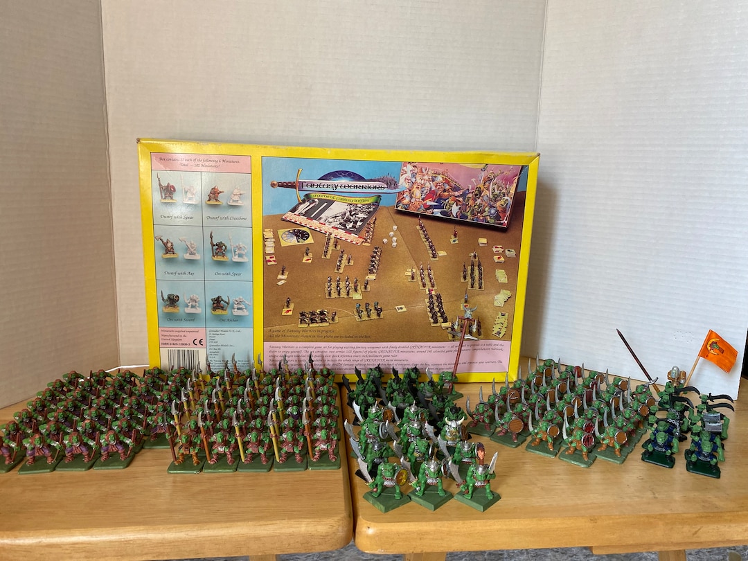 1990 Grenadier 124 Piece Fantasy Warriors Game Box of Fantasy Battles ...