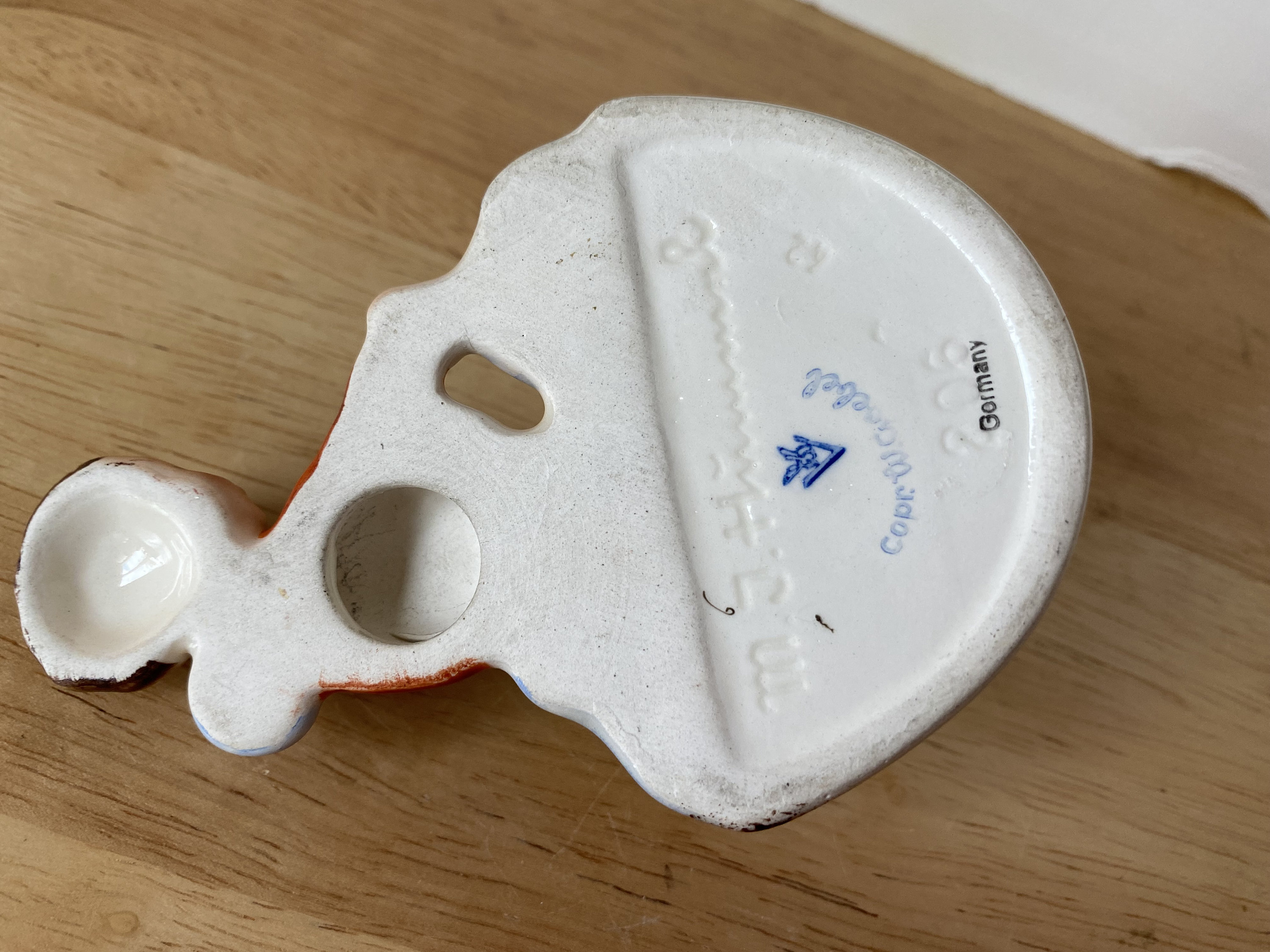 Vintage 4 5/8 Hummel Angel Cloud Holy Water Font # 206 TMK 2