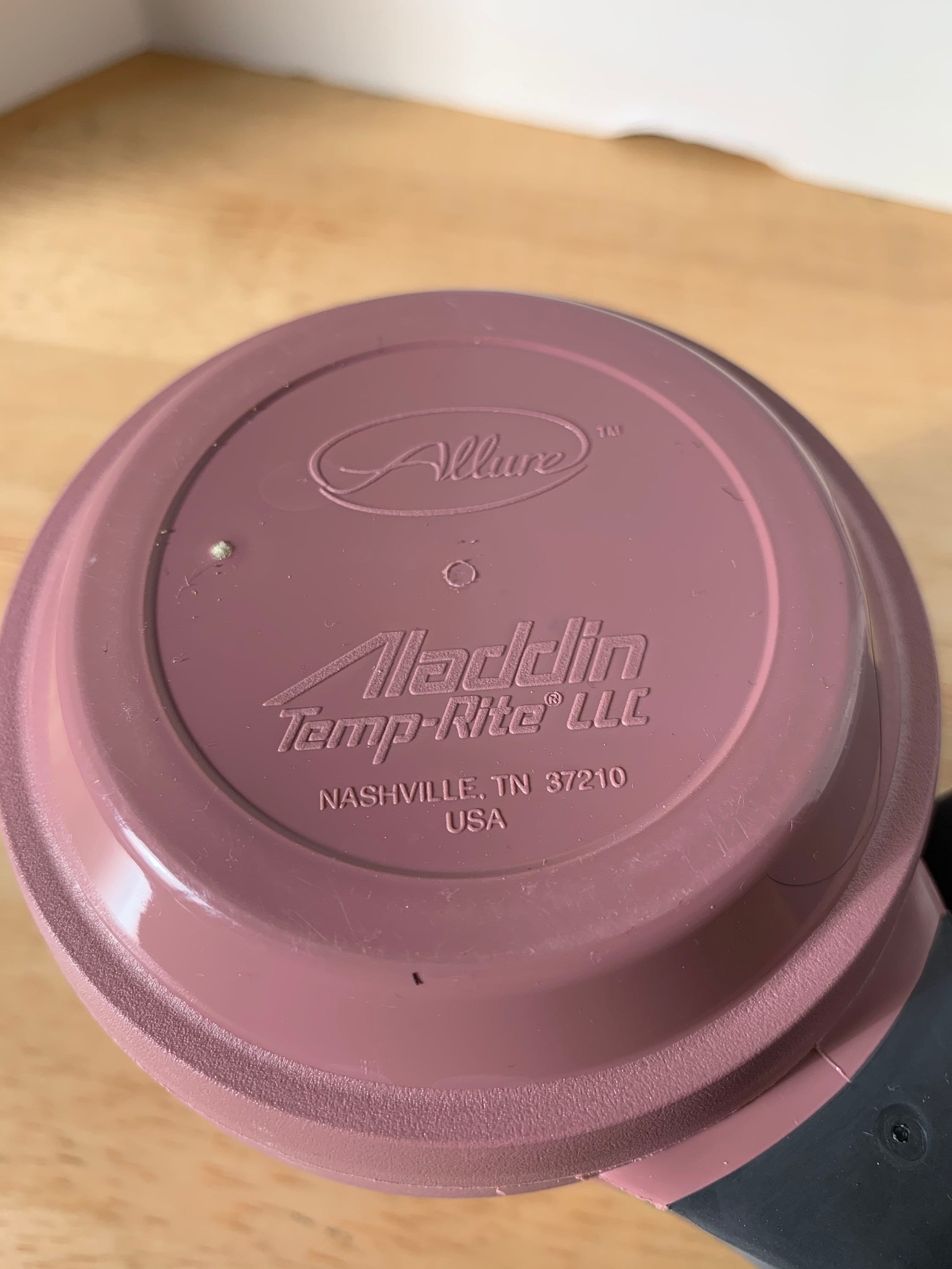 2 vintage Aladdin Temp Rite plastic coffee cups from Allure