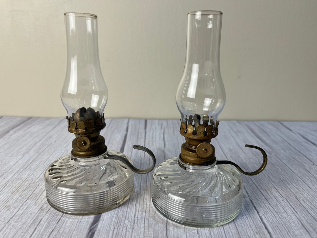 Vintage Pair of Small Size Swirl and Lined Base Clear Glass Wire Finger ...