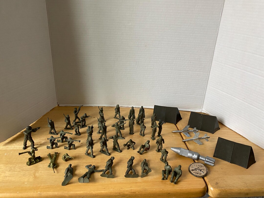 48 Piece Set Military Army Set With 3 Tents, 3 Missiles, 41 Army Men ...