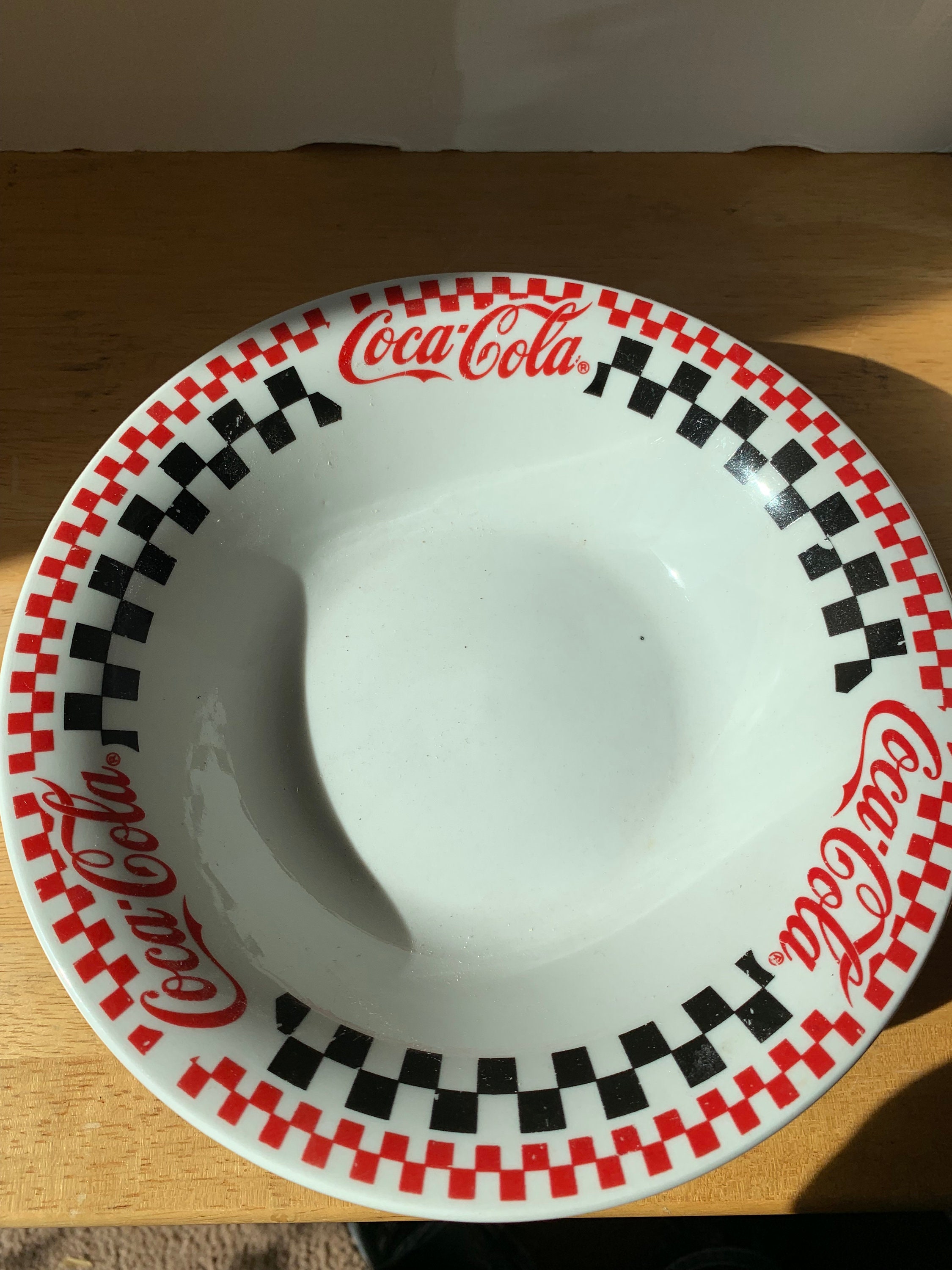 4 Coca-Cola cereal bowls