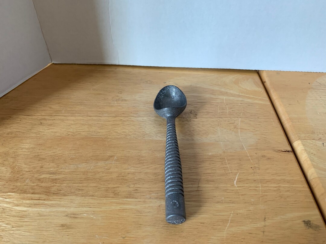 Vintage Knurled Handle Ice Cream Scoop - Etsy