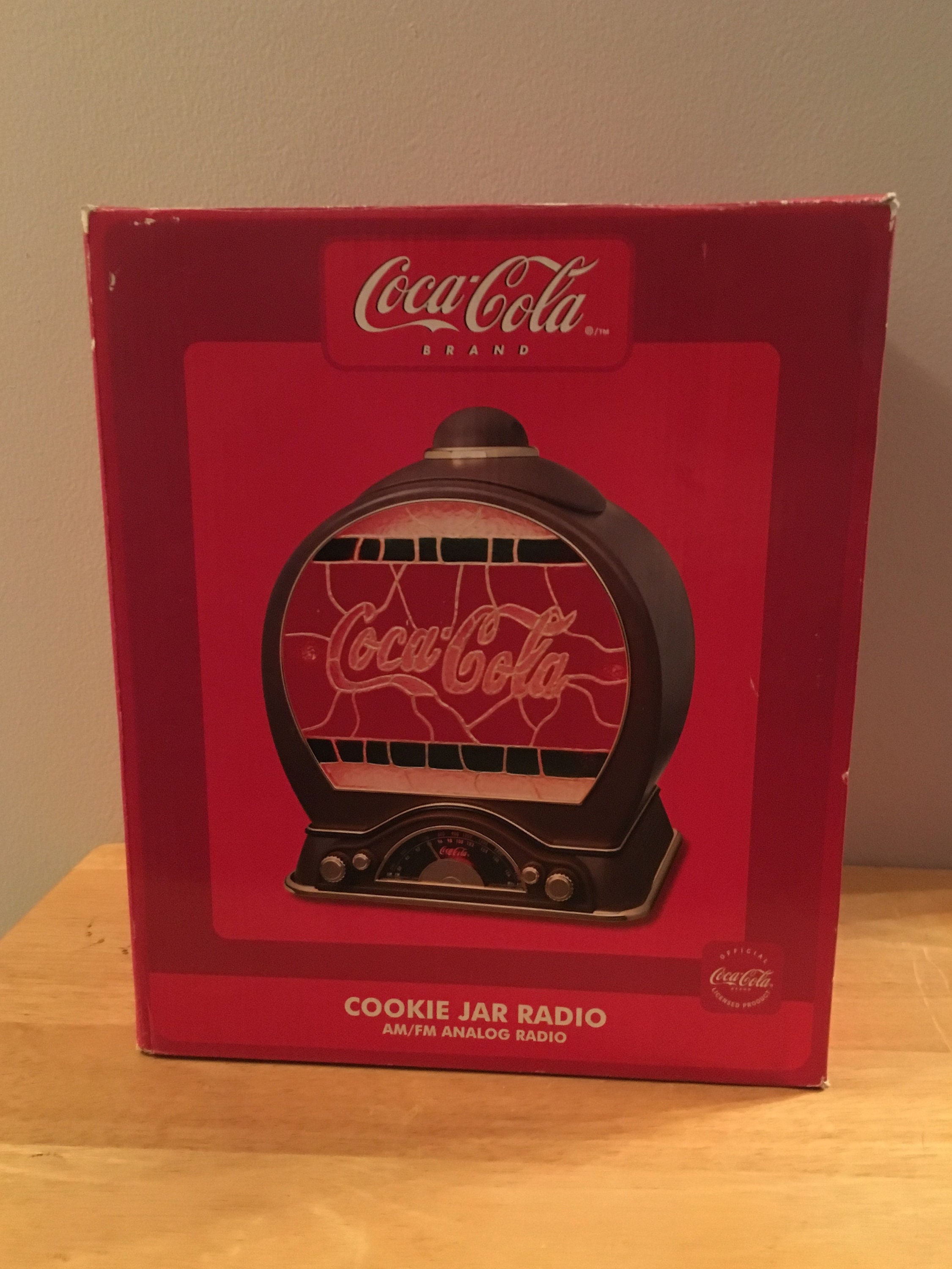Coca-Cola radio and cookie jar (NOS)