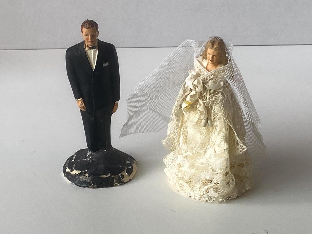 Rare 1958 Vintage 2 Piece Bride and Groom Chalkware Wedding Cake Topper ...