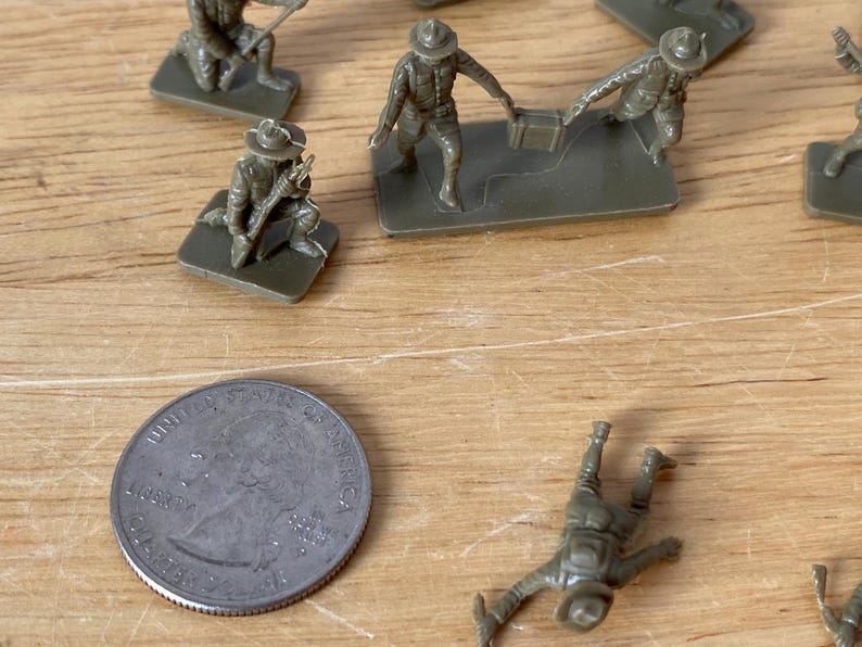 1" Military 13 Piece Vintage Plastic Soldier Set - Etsy