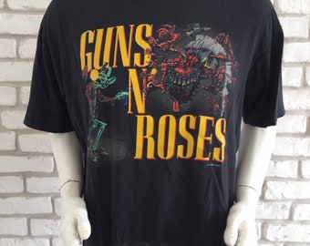 1987 Vintage Guns N' Roses Tour Tshirt - Size: xl us letter 1987 Vintage Guns N' Roses Tour Tshirt - Size: xl us letter