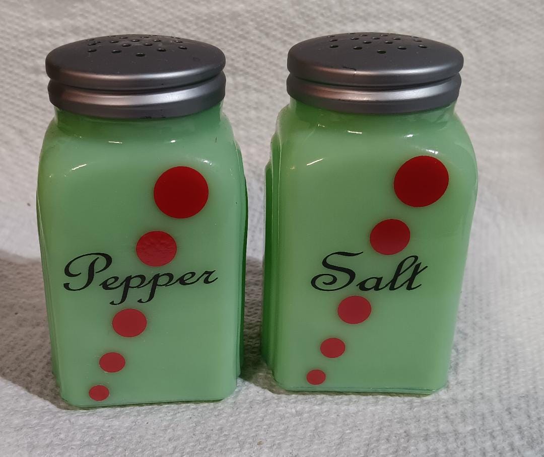 Salt Pepper Shakers Glass Red Dots Jade Arch Kitchen Home Office Gift ...