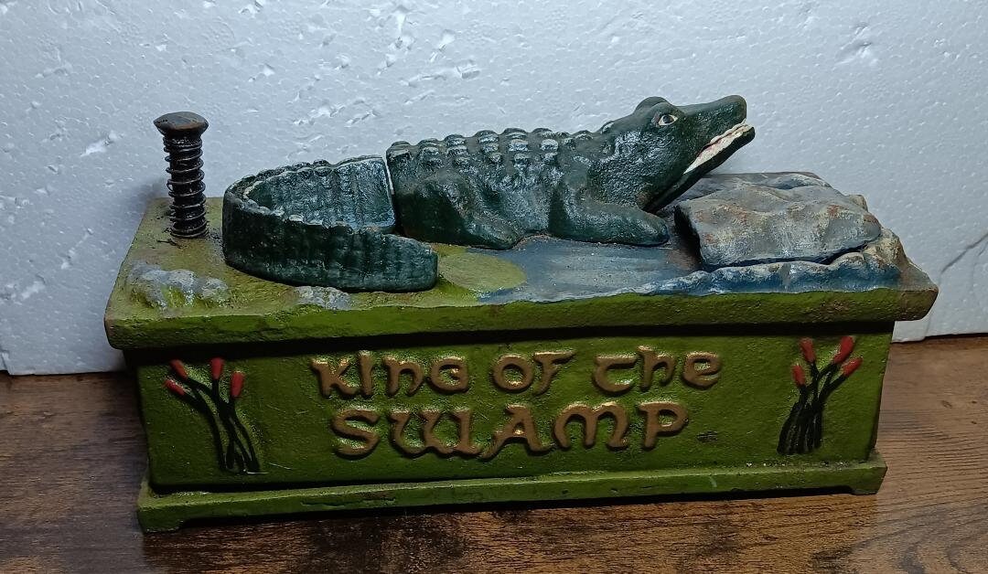 King of Swamp Alligator Mechanical Bank Cast Iron Gift Home Collectible ...