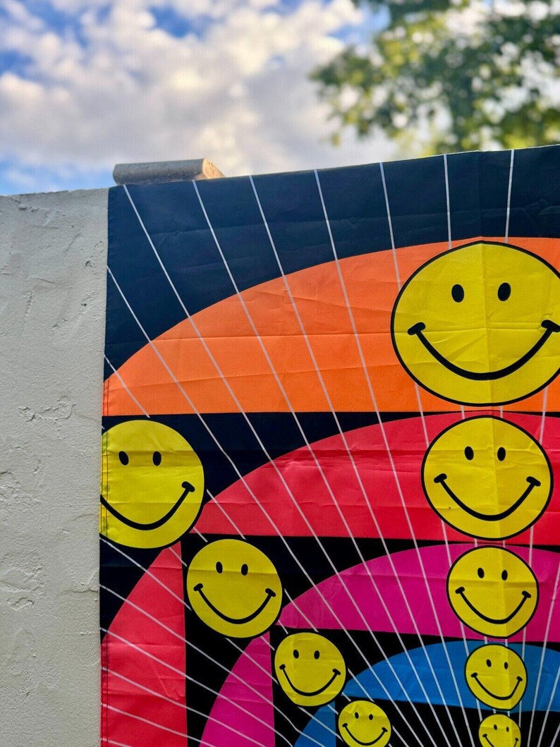 Vintage Smiley Face Flag 90s HUGE Retro Groovy Smiles Psychedelic 61 X ...