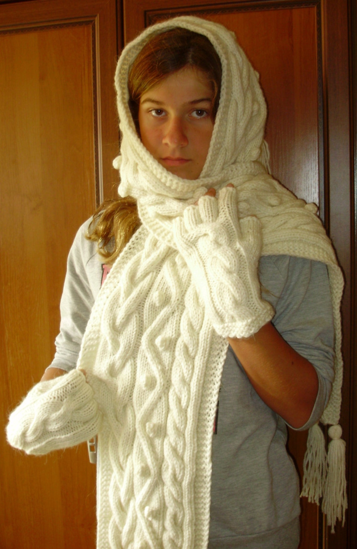 Bufanda con guantes, Bufanda con capucha de mujer, Bufanda, Punto ...