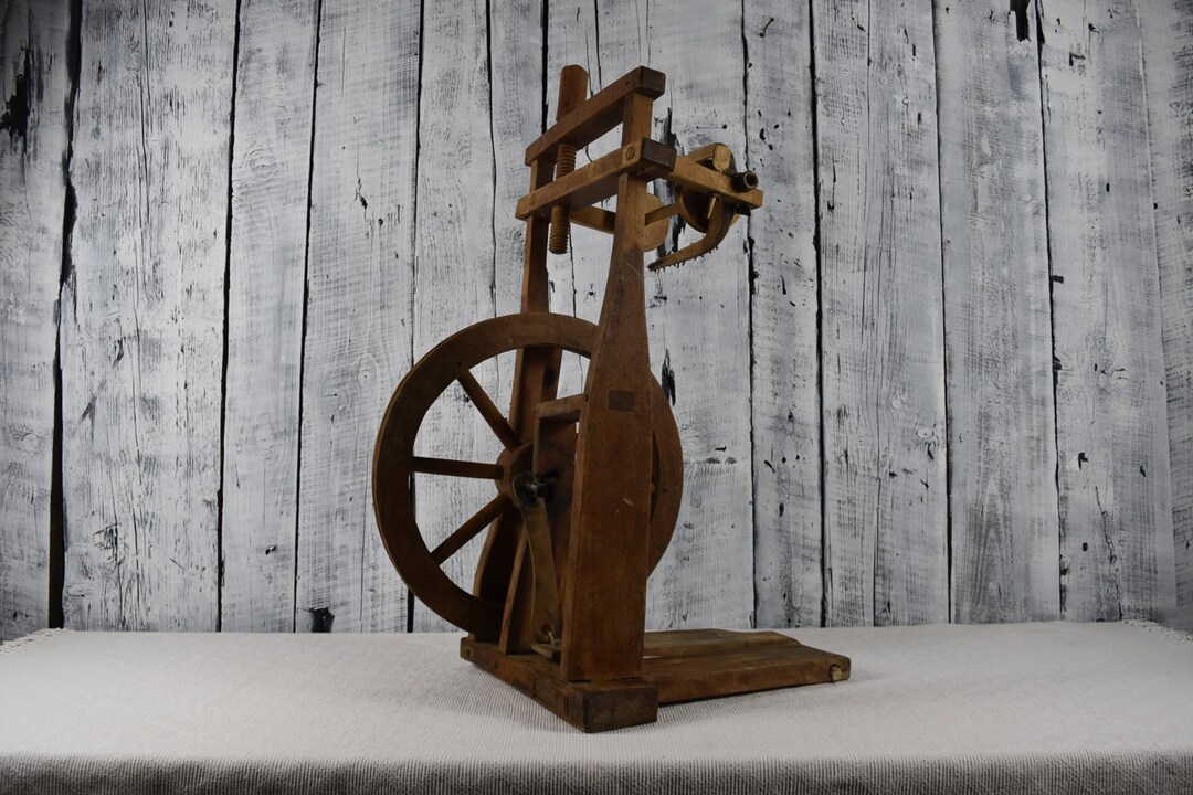 Antique Spinning Wheel / Vintage Spinning Tool / Manual - Etsy