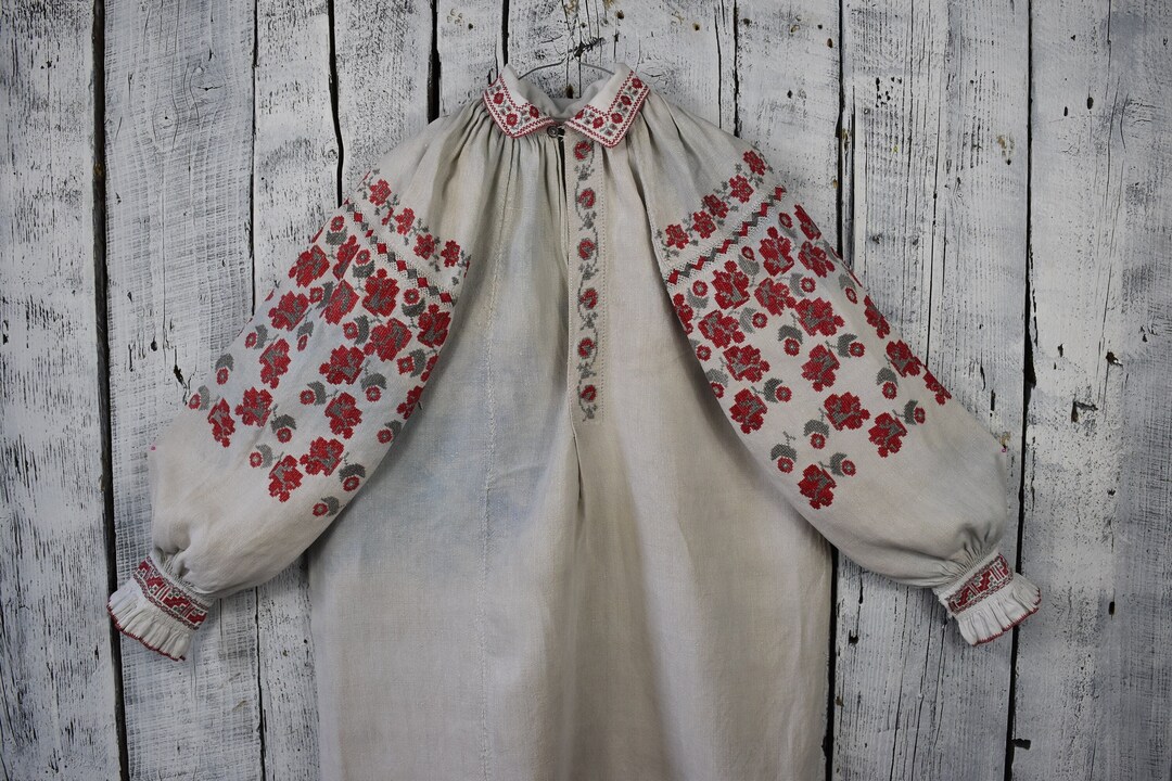 Vintage Traditional Ukrainian Embroidered Shirt / Vyshyvanka / Handmade ...