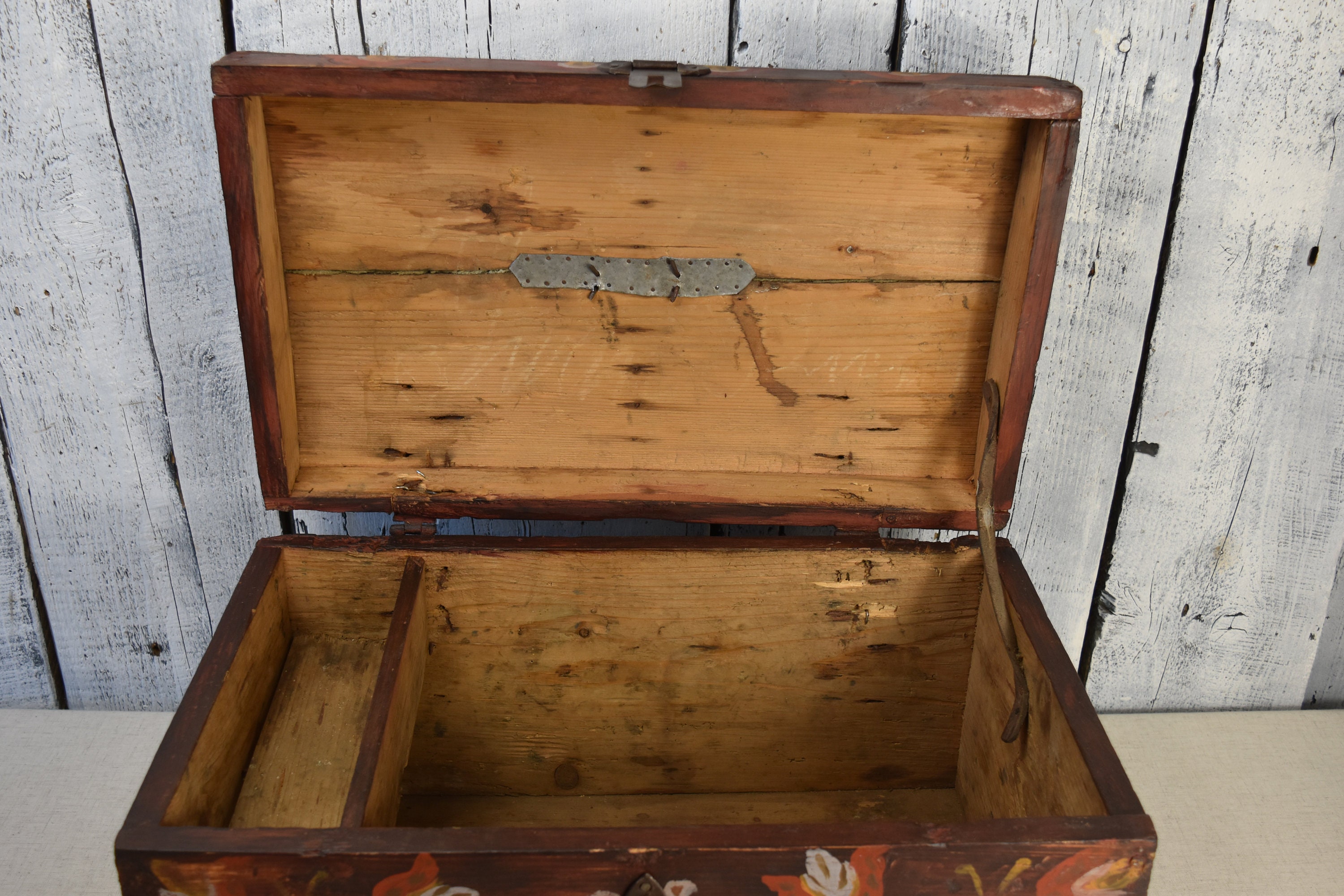 Wooden Chest / Vintage Wooden Box / Wooden Box With a Lid / - Etsy