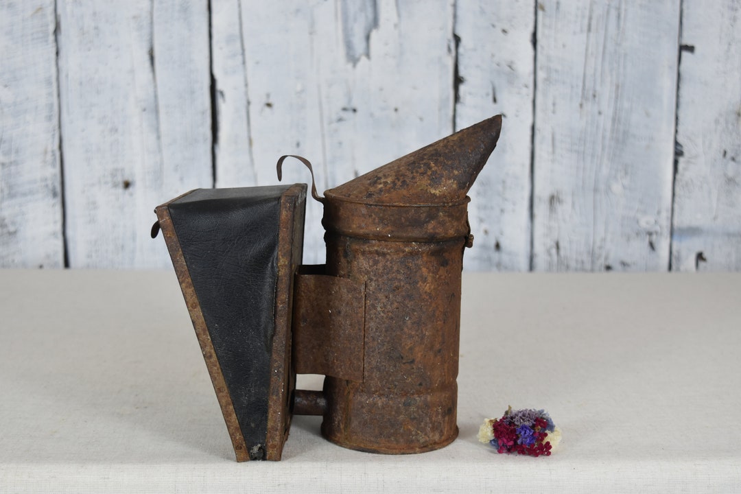 Vintage Bee Smoker / Primitive Tool Smoking Bees / Apiarist Tool ...