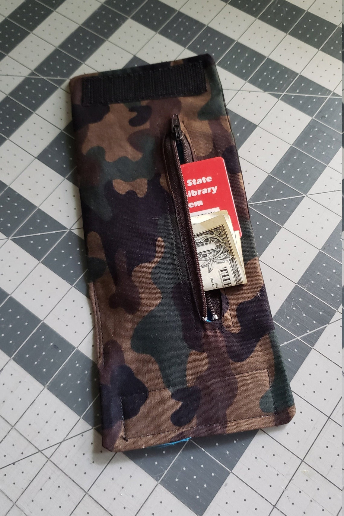 Pūlima Zipper Wrist Wallet Camo & Turquoise Floral - Etsy