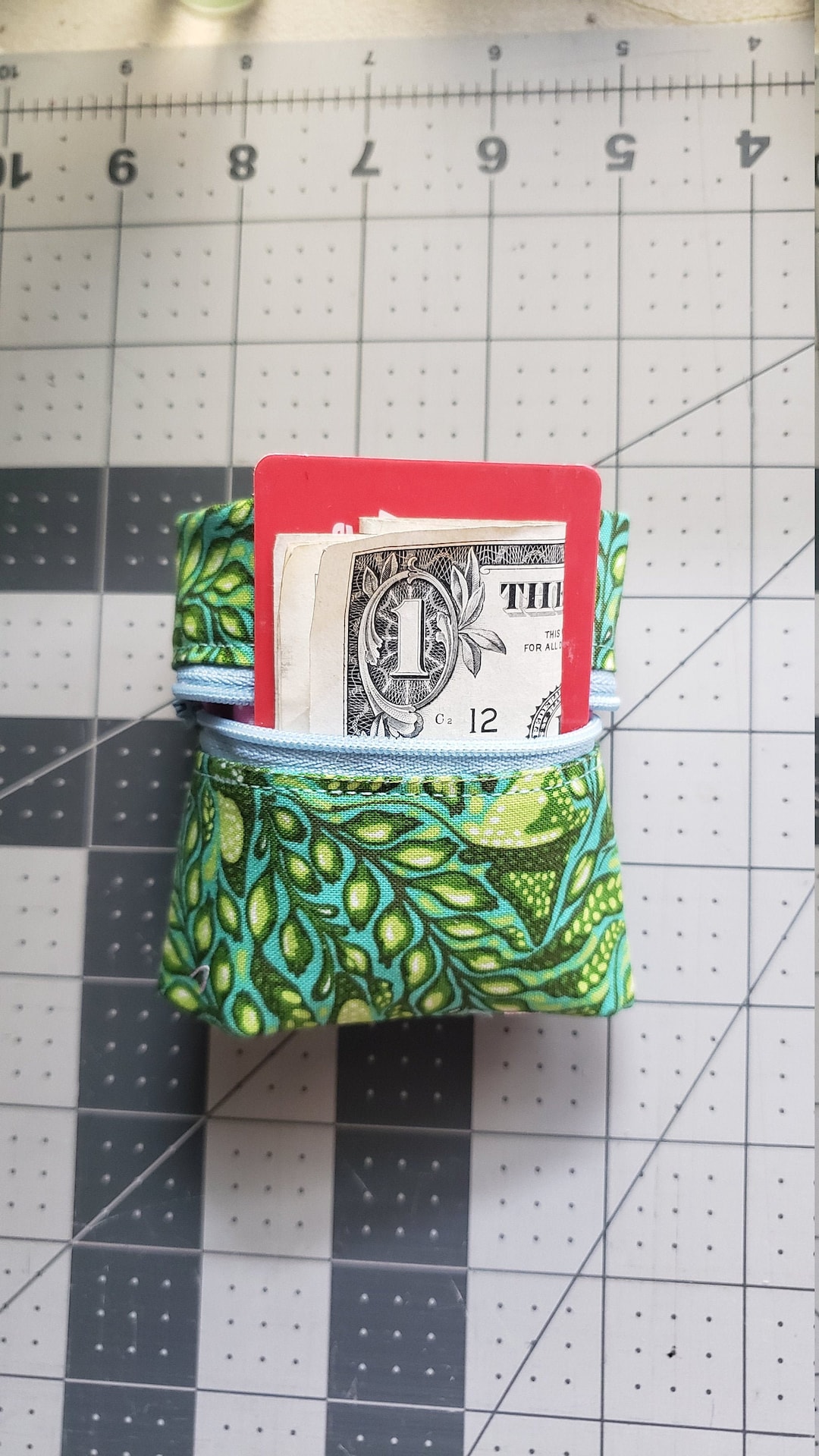 Pūlima Zipper Wrist Wallet Green Manta Rays & Pink Polka Dots - Etsy