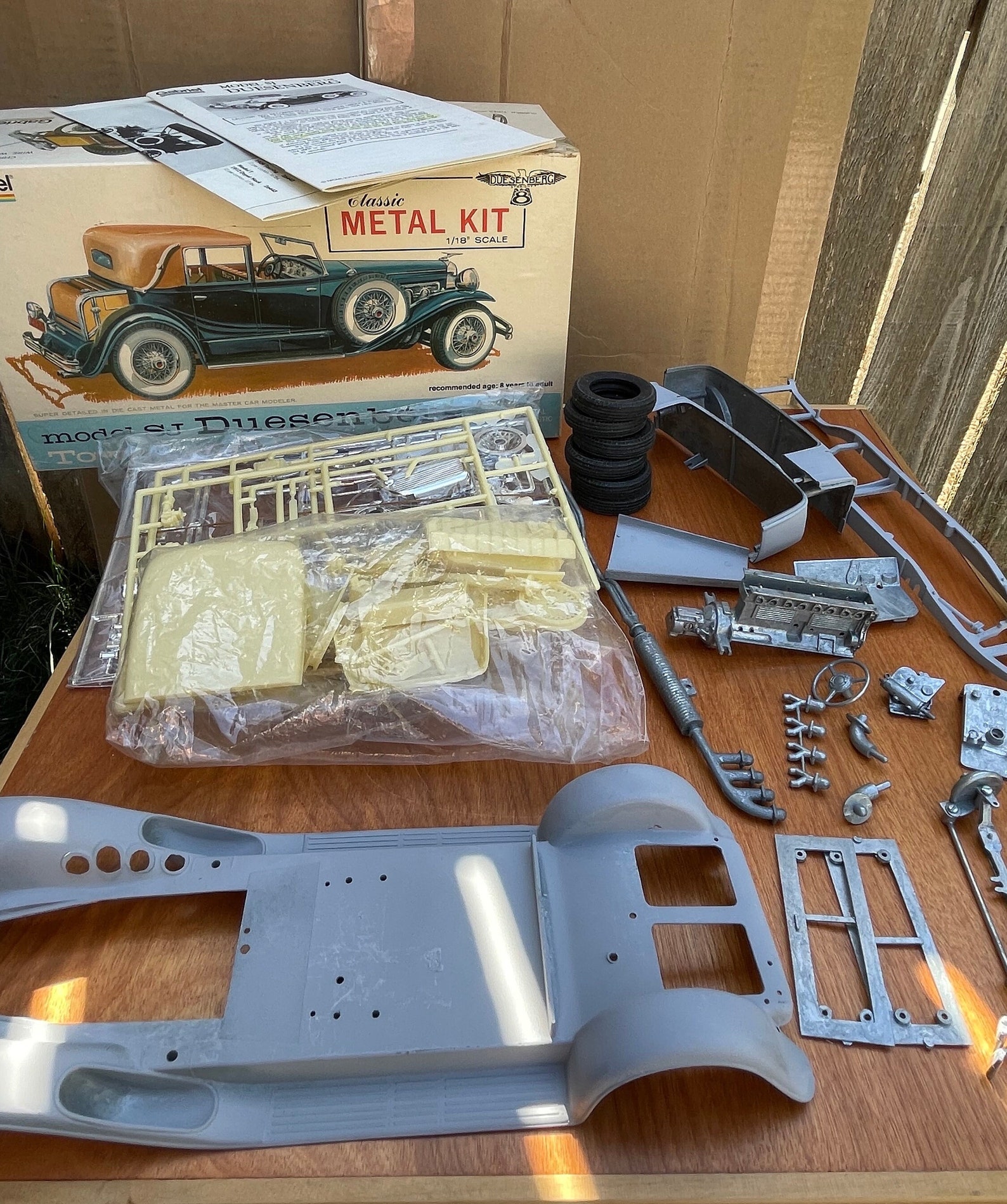 Vintage Model Car Kit, Model SJ Duesenberg 1/18 Scale Brand New, Metal ...