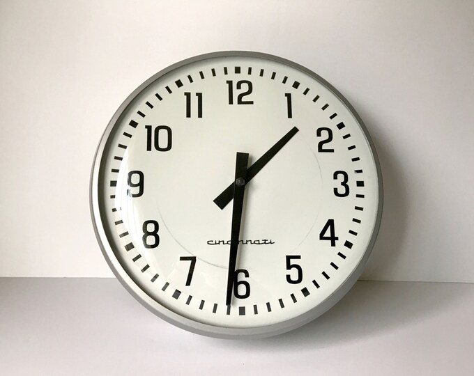 Vintage Cincinnati Clock, Electric School Clock, Vintage Industrial ...