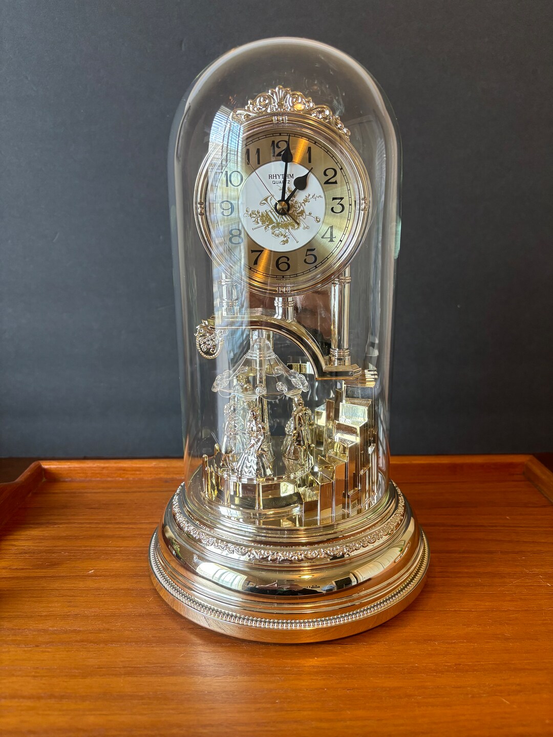Rythem Quartz Dome Clock, Works Great, Excellent Condition, Dancing ...