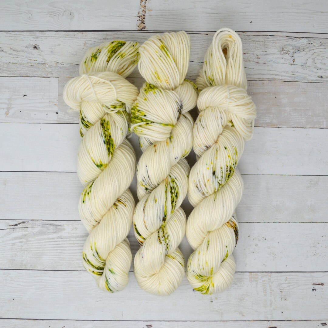 Hand Dyed Yarn | Fingering Weight Yarn | Yarn | Superwash | Speckled ...