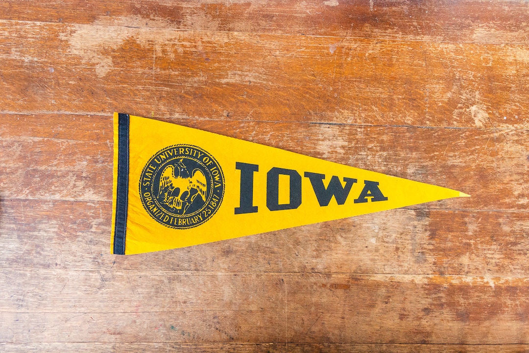University of Iowa Felt Pennant Vintage College Wall Decor - Etsy