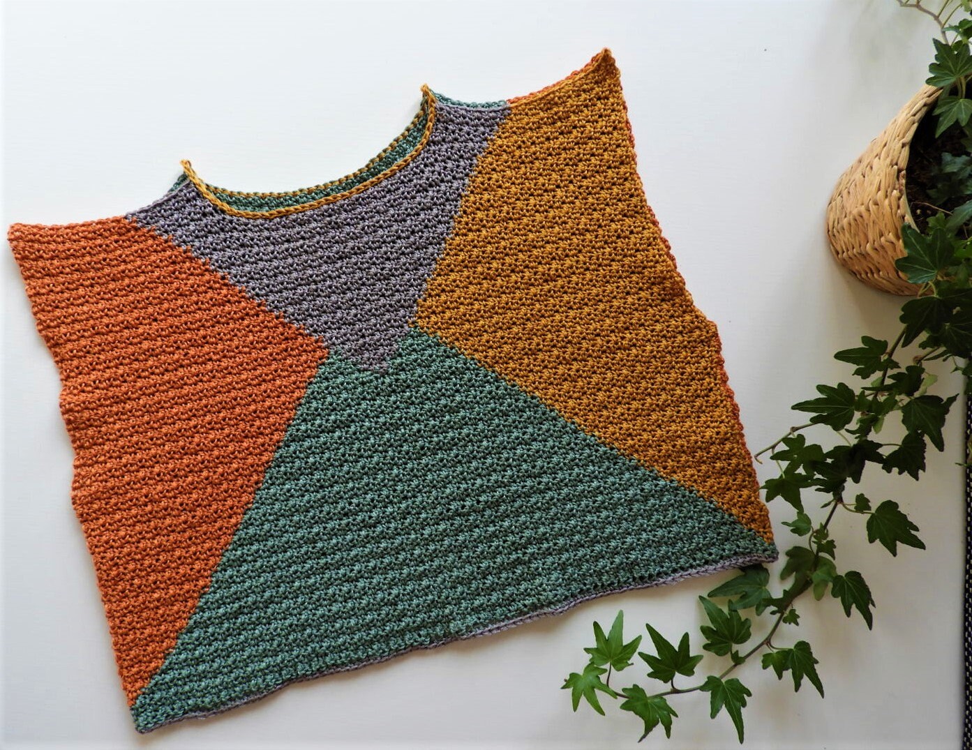 Taroko Sweater Crochet Pattern — Nomad Stitches