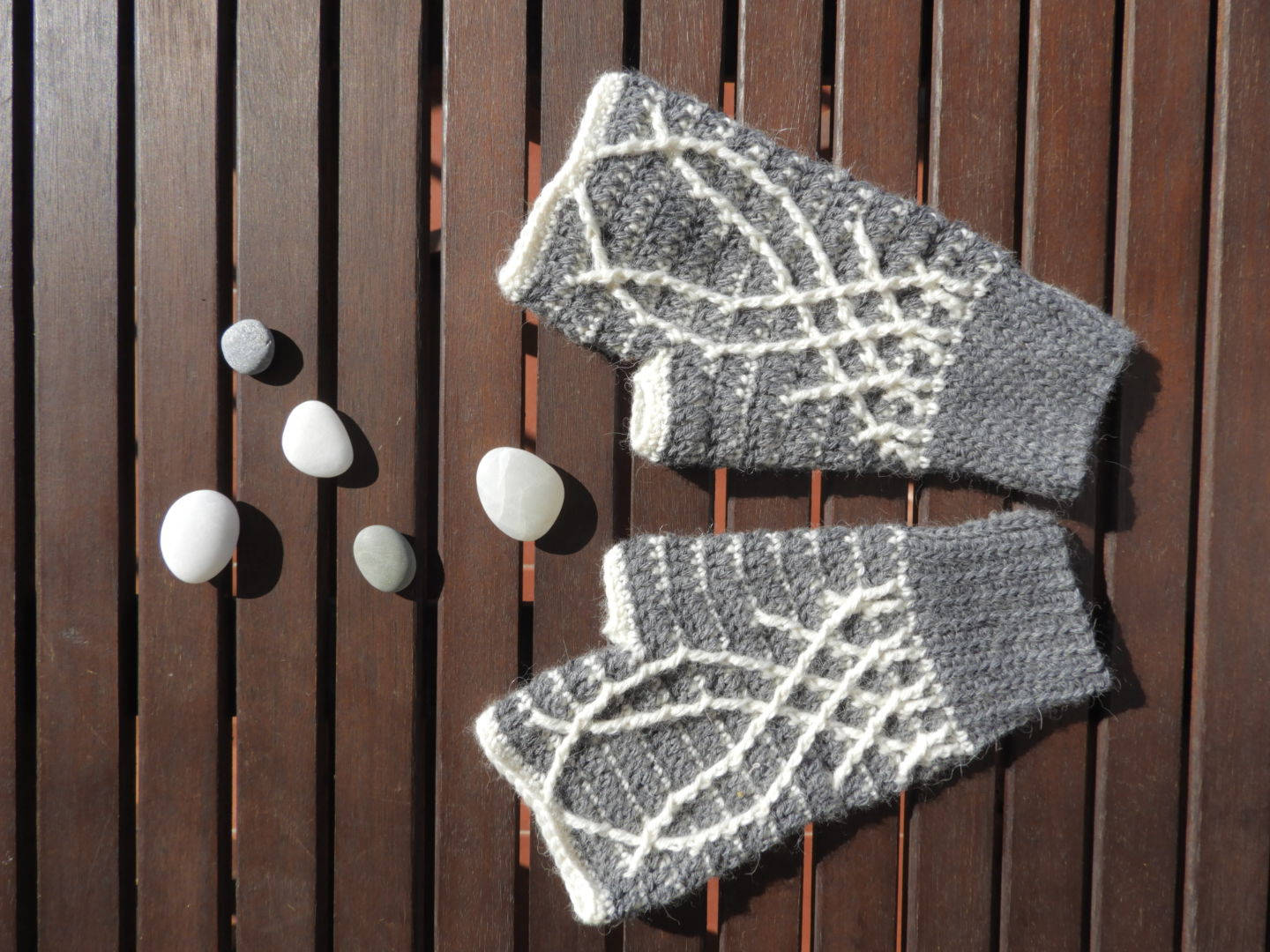 Rivendell Hats and Mittens Set — Nomad Stitches