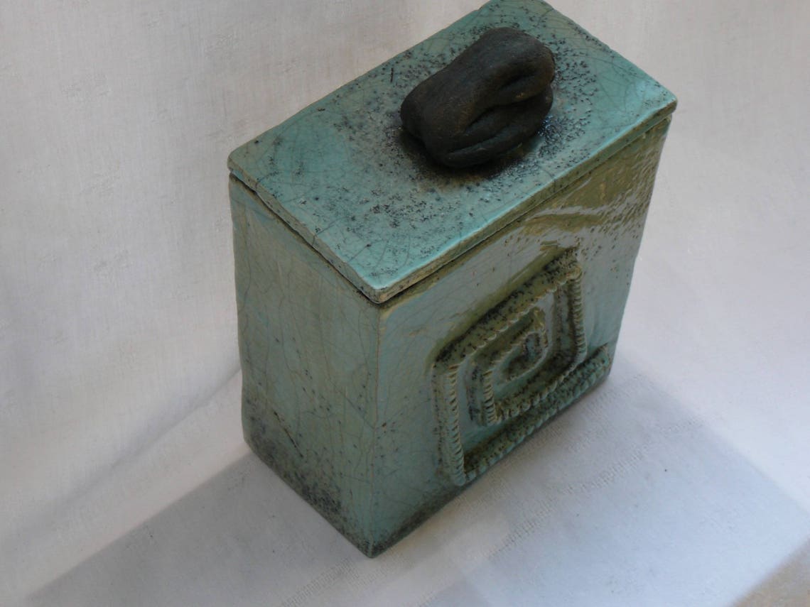 Caja de cerámica rectangular RAKU celadon verde hecho en - Etsy España