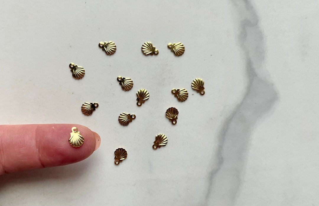 10 Shell Charm, Gold Shell Charm, Starfish Charm, Clam Shell Connector ...