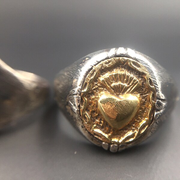Sacred Heart Ring - Etsy