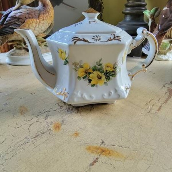 Ellgreave Teapot - Etsy