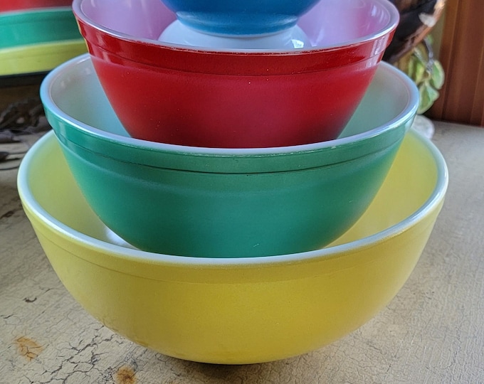 Vintage Pyrex Glass Primary Color Nesting Bowls Set of 4 - Etsy