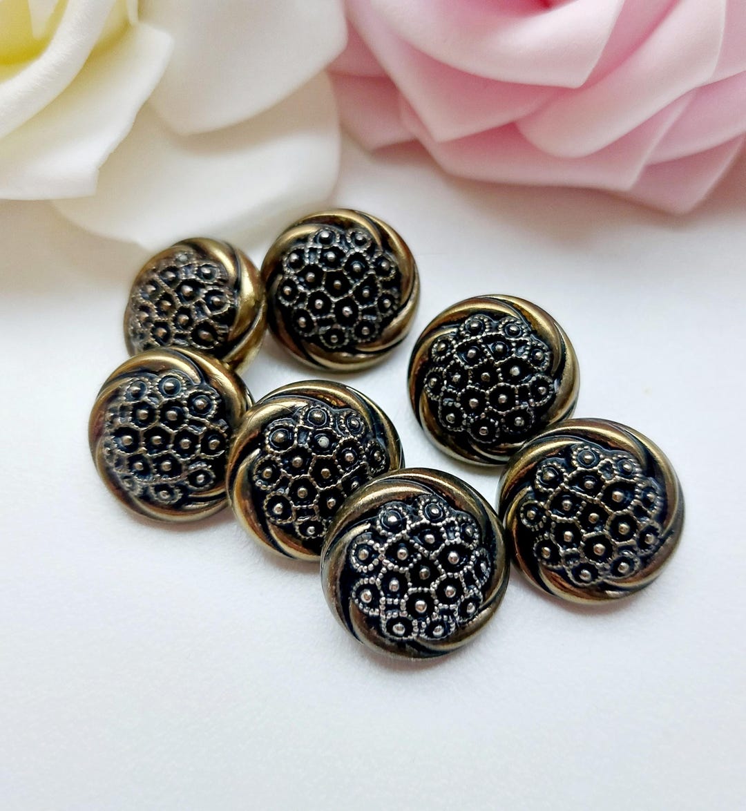 Vintage Buttons, Cute Flower Buttons, Plastic Buttons, Coat Buttons ...