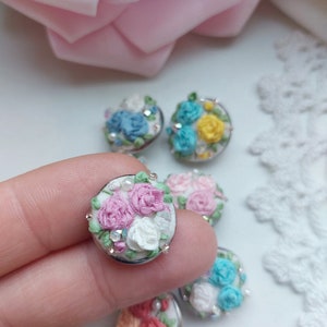 Vintage Style Buttons 7 Pc Buttons With Embroidery Set Custom ...