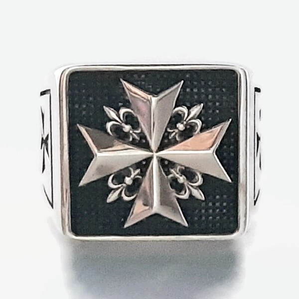 Knight Templar Ring - Etsy