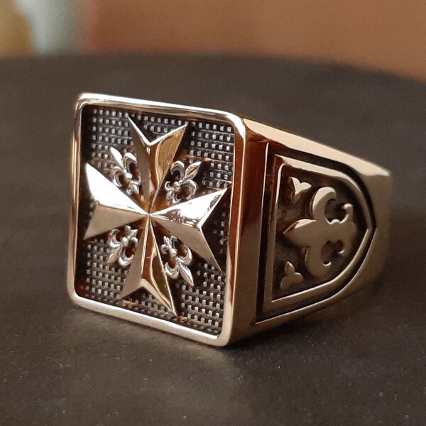 Templar Ring - Etsy
