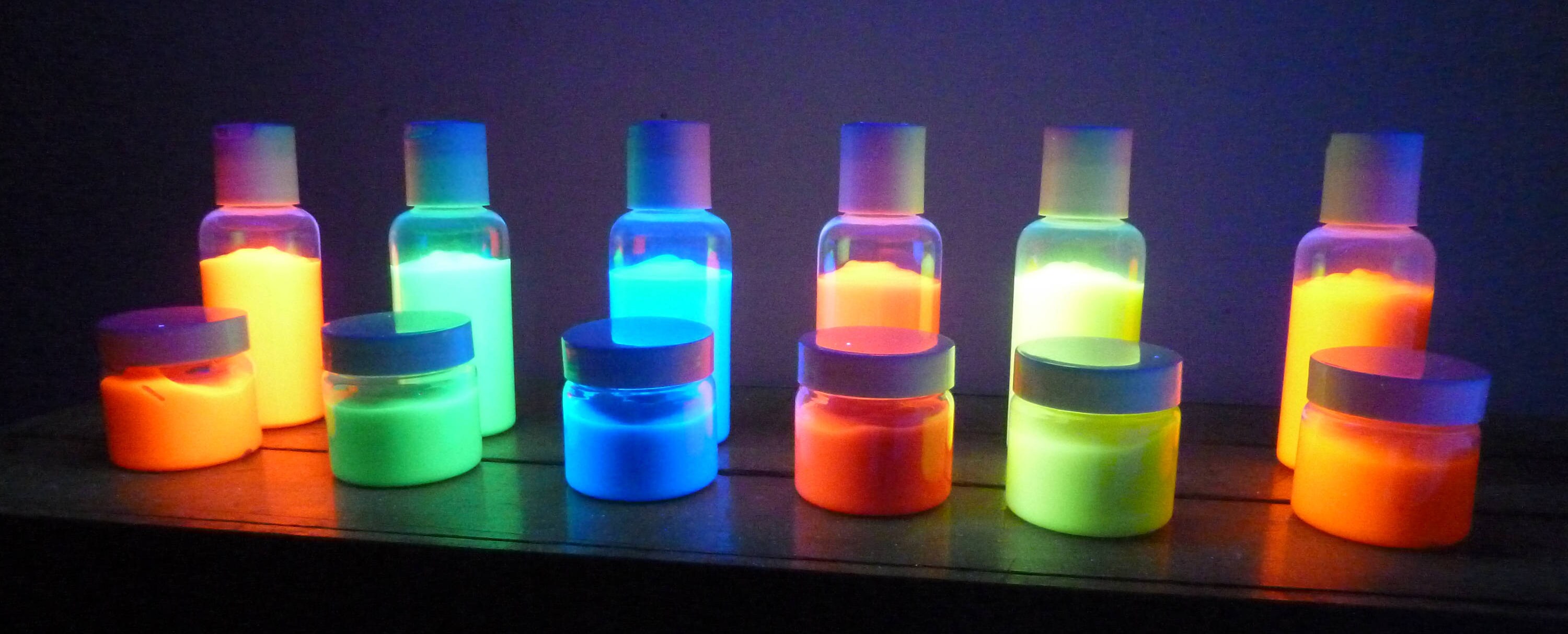 BLACKLIGHT PAINT Set of 6 Colors Body Paint Poster Paint - Etsy