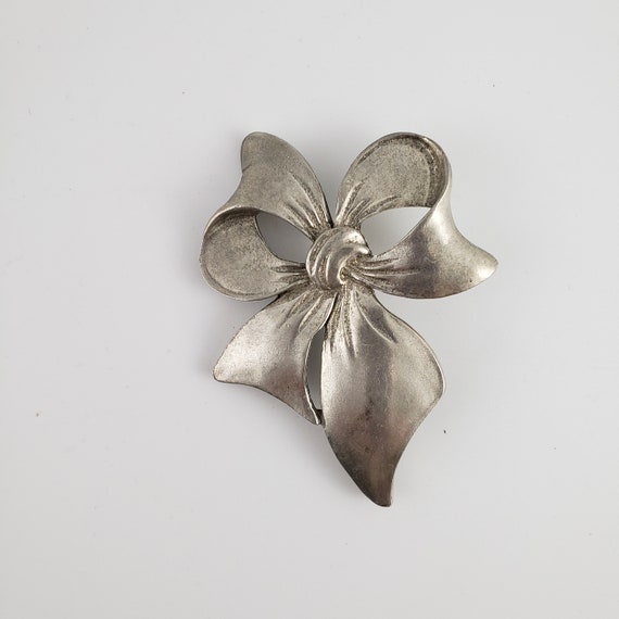 Seagull Pewter Canada Bow Brooch 1988 Signed - Gem