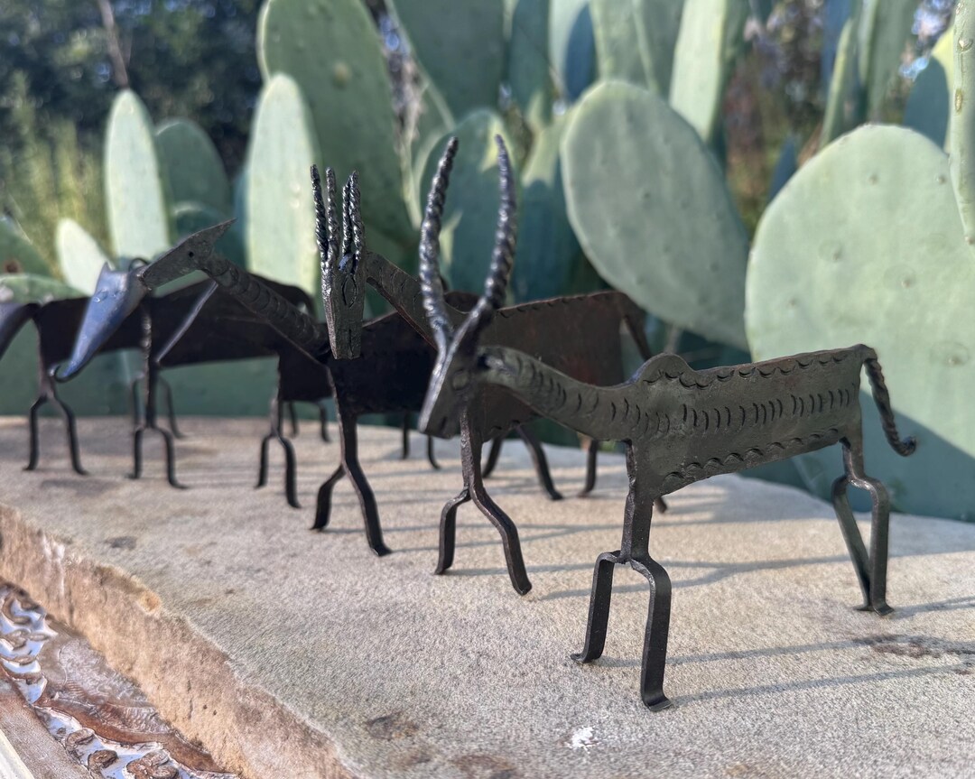 Vintage Primitive Animal Sculptures- Set of 6 Iron Figurines for Indoor ...