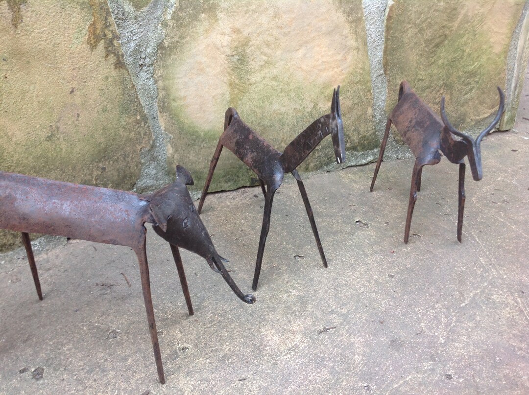 Vintage Primitive Animal Sculptures- Set of 3- Elephant, Giraffe ...