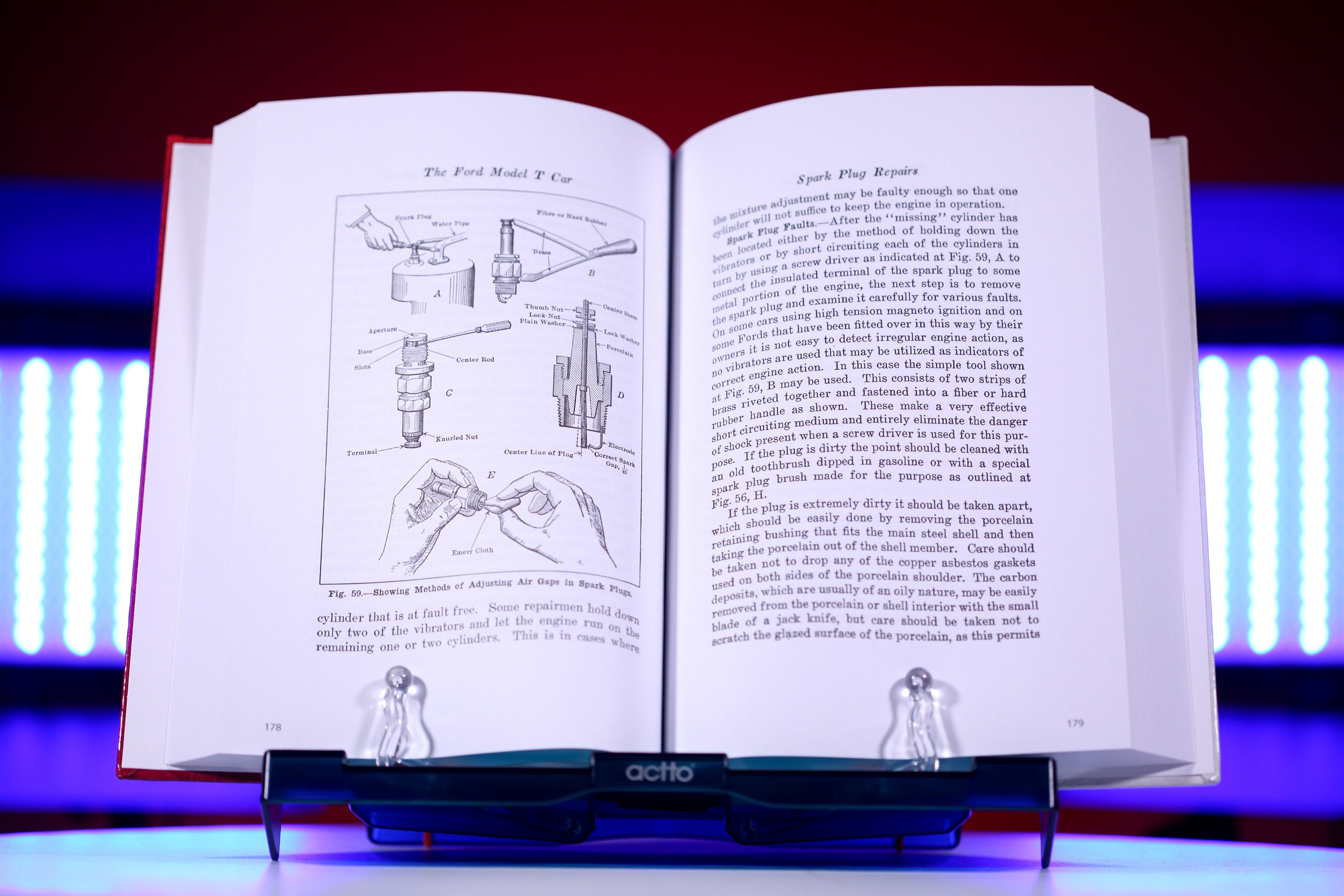 The Complete Ford Model T Guide: Enlarged Illustrated Special Edition ...