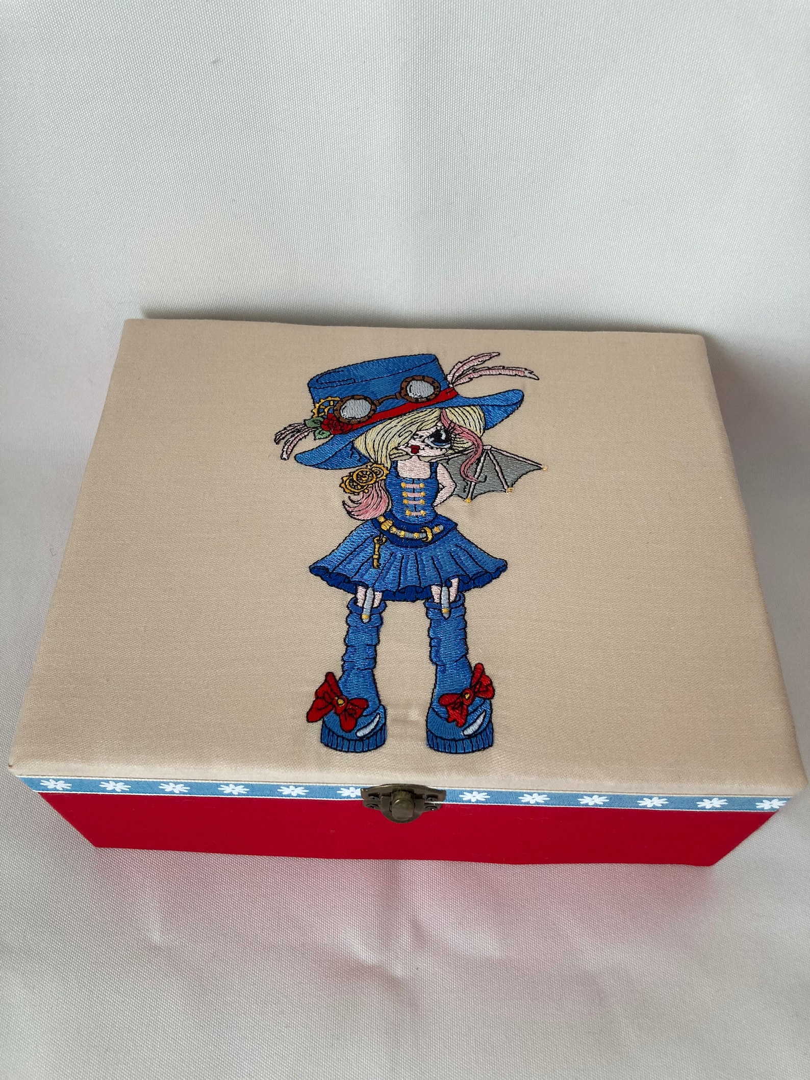 Girl's Keepsake Box Memory Box - Etsy