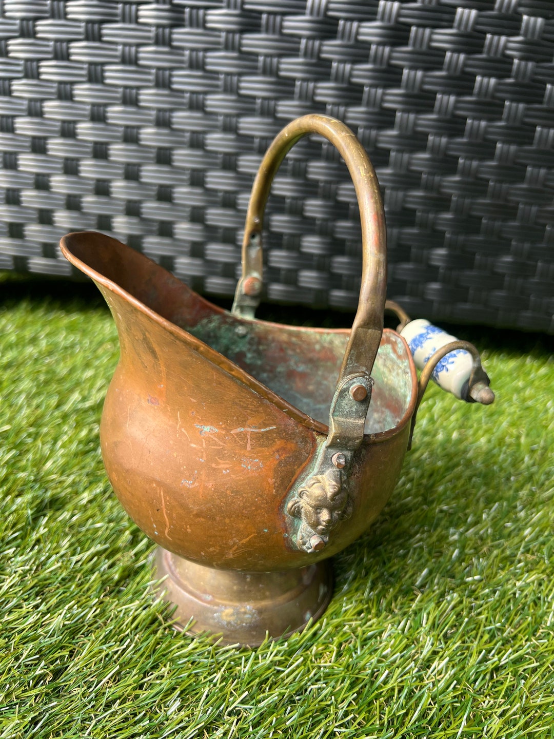 Vintage Copper Water Pale With Delft Handle and Head Detail, Antique ...