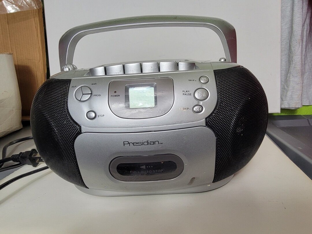 Presidian Cd Boom Box Pbb500 Plays Cd, Cd-rs, Cd-rws, Cassette Am/fm ...